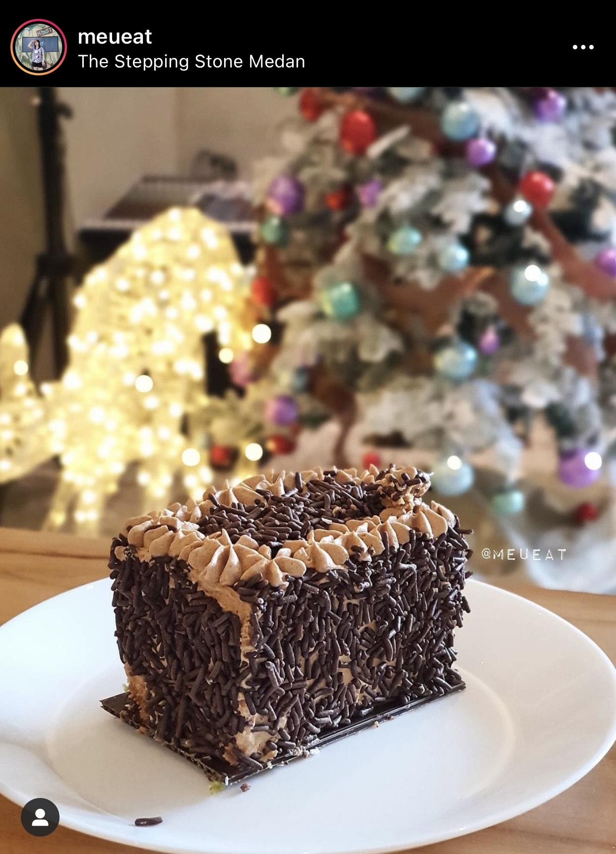 Beach Club Bali Rasa Medan Buka 24/7 Fix Bikin Pewe! – Makanmana